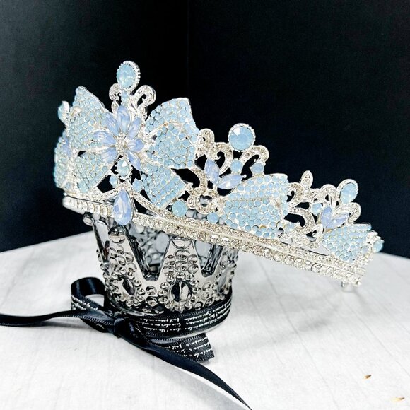 Handmade | Accessories | Vintage Silver Crown Blue Bow Tiara Classic ...